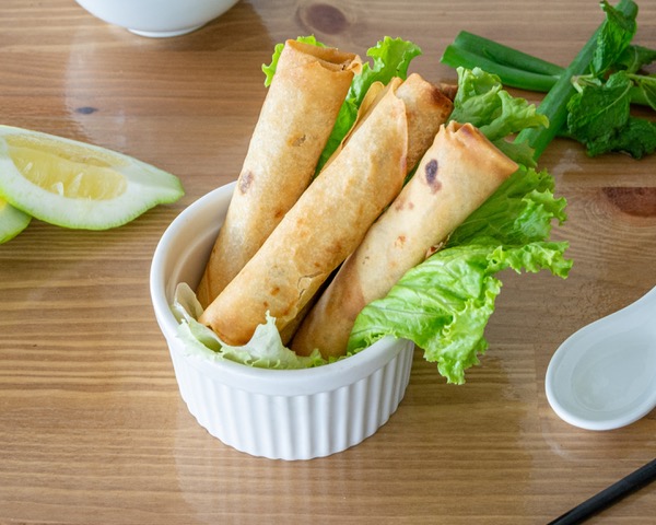 SPRING ROLLING – VIETNAMESE FOOD BAR SPOTSWOOD MELBOURNE